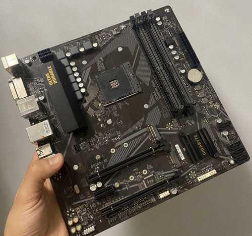 Материнская плата Gigabyte B550M DS3H