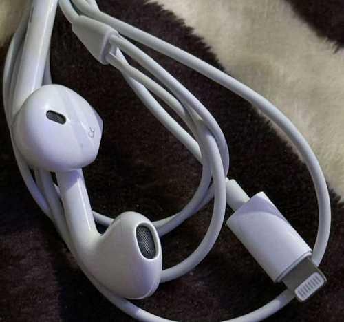 Наушники apple earpods lightning