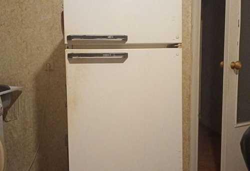 Холодильник Минск -15