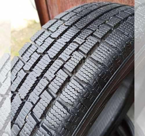Toyo Ice Frontage 165/70 R14