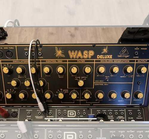 Синтезатор behringer wasp