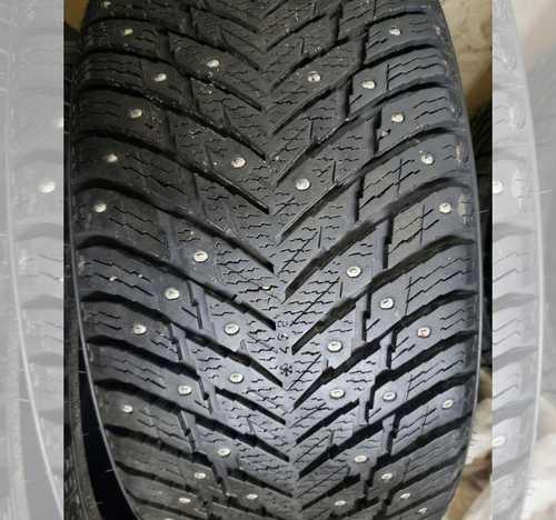 Nokian Tyres Hakkapeliitta 10p 235/45 R18 99T