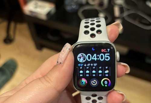 Часы apple watch se nike 40 mm