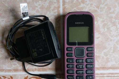Кнопочный мобильный телефон Nokia