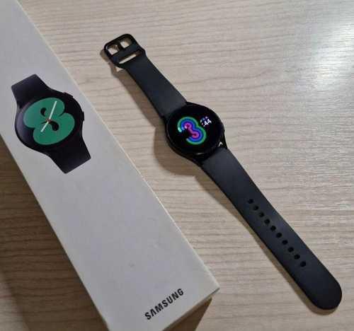 Samsung Galaxy Watch 4