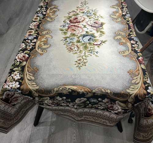 Скатерть жаккардовая