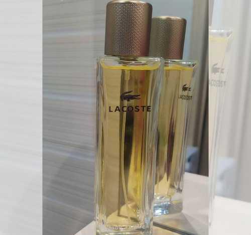 Lacoste pour femme