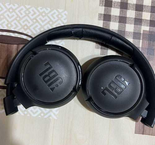 Беспроводные наушники jbl