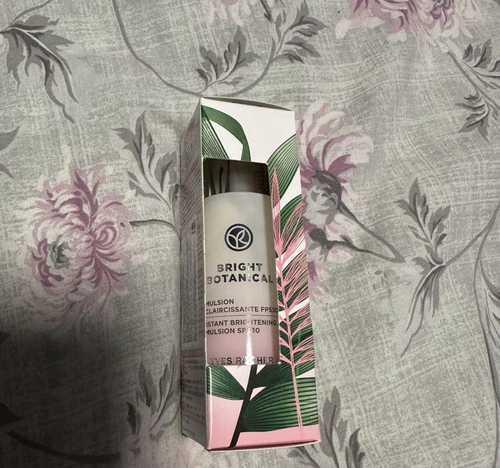 Yves rosher bright botanical 30SPF