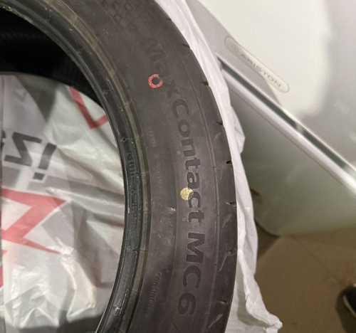 Continental MaxContact MC6 235/45 R18