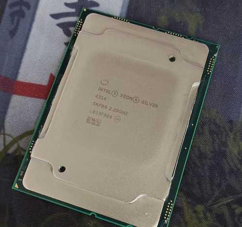 Процессор Intel Xeon Silver 4214