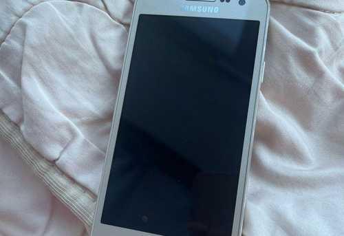 Samsung Galaxy A3 SM-A300F, 16 ГБ