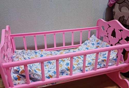 Кровать для кукол с постелью
