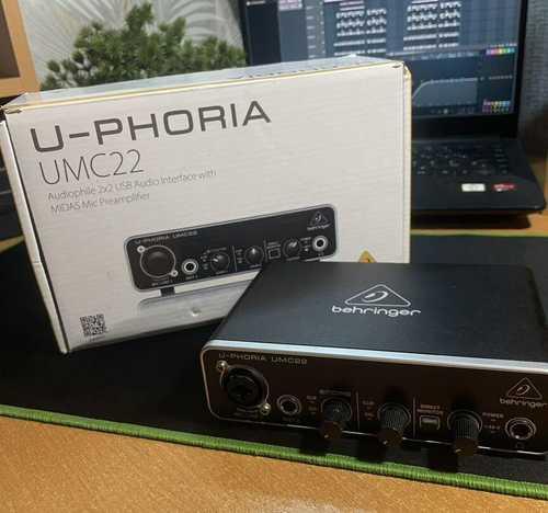 Звуковая карта behringer umc22