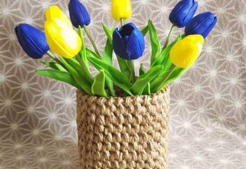 Корзина-ваза с искусственными цветами