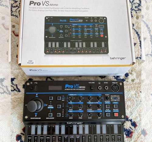 Синтезатор Behringer Pro VS mini