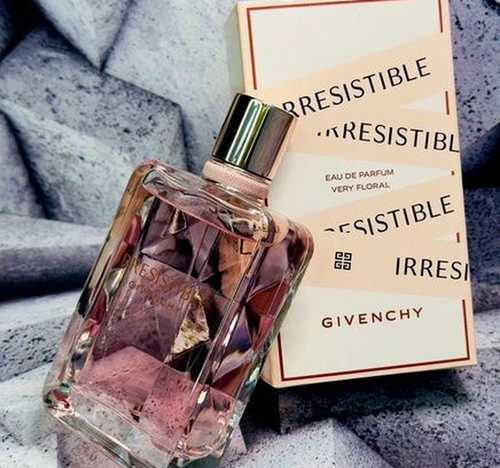 Givenchy Irresistible Very Floral 80мл