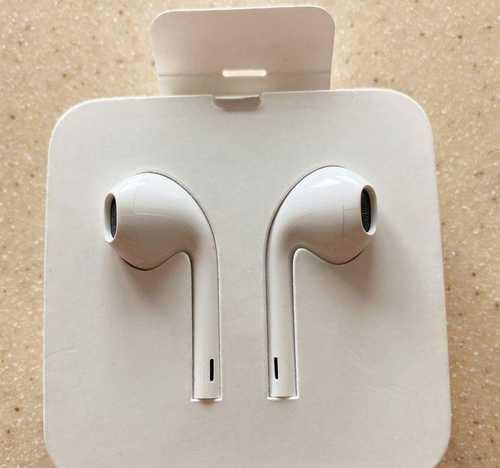 Наушники apple earpods lightning из комплекта