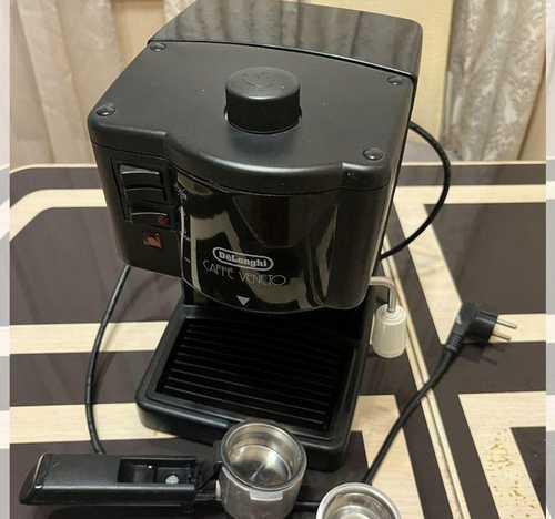 Кофеварка рожковая delonghi