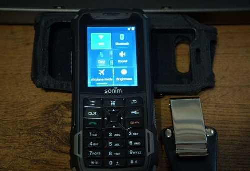 Продам защищенный кнопочный смартфон Sonim XP5700