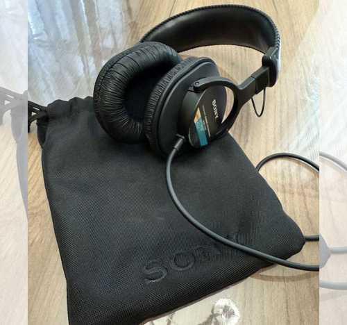 Студийные наушники Sony mdr 7506