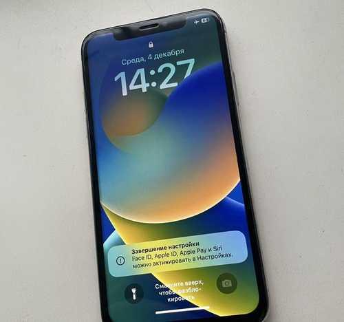 iPhone X, 64 ГБ