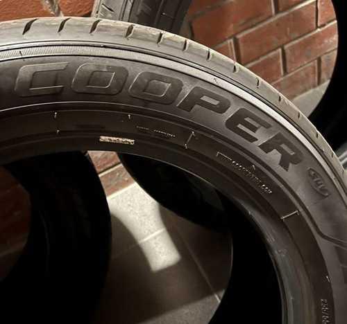 Cooper Evolution CTT 235/55 R18 100V