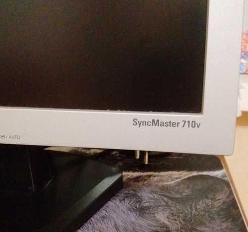 Монитор samsung SyncMaster 710v