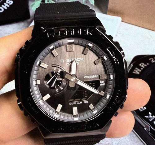 Часы Casio G-Shock GM-2100