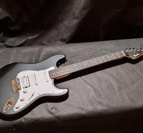 Реплика Fender Stratocaster HSS чёрный матовый