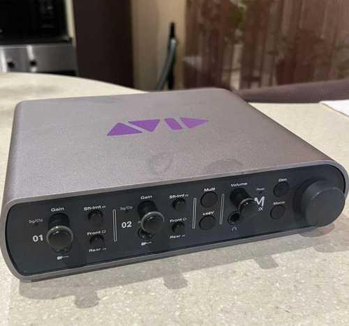 Звуковая карта Avid Mbox 3