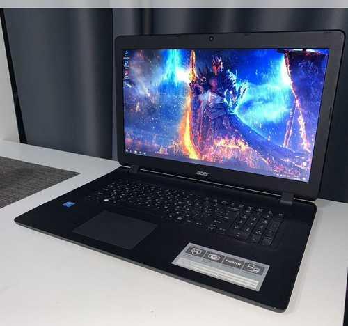 Тонкий Acer 17 дюймов, 4 ядра, 8gb ram, SSD 512gb