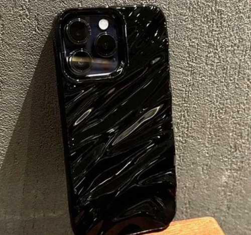 Чехол на iPhone 16