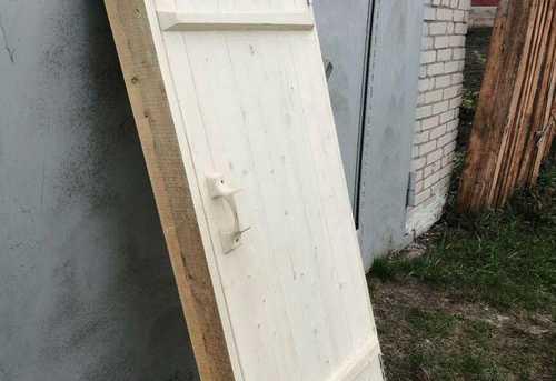 Дверь деревянная в клин