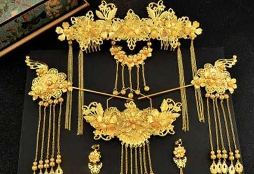 Золотистые китайские короны