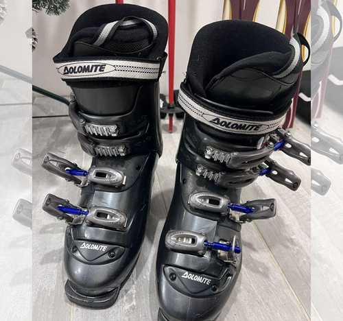 Горнолыжные ботинки Dolomit 41/42 и шлем