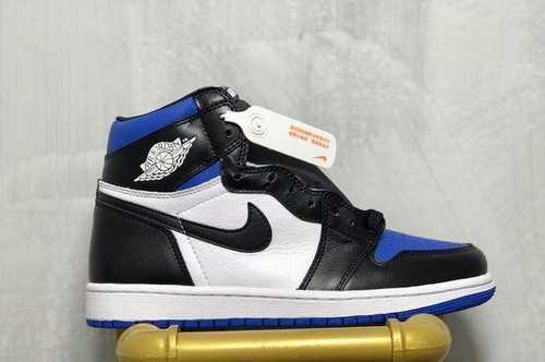 Nike Air Jordan 1 Retro High Royal Toe