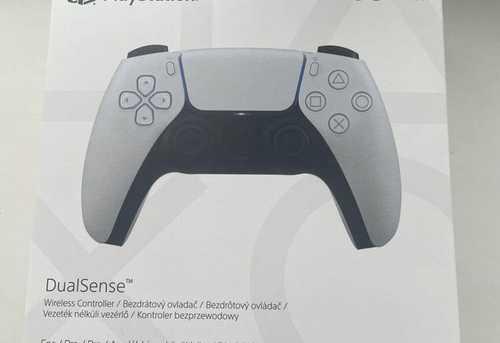 Геймпад DualSense на PS 5