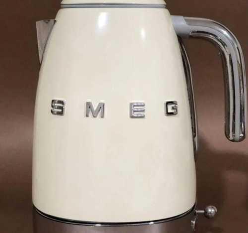 Чайники Smeg с регулировкой