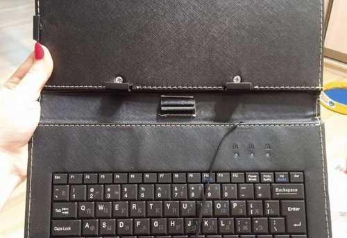Универсальный чехол-клавиатура для планшета