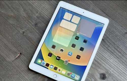 iPad 5 2017 32Gb Wi-Fi Rose Gold Идеал, Комлект