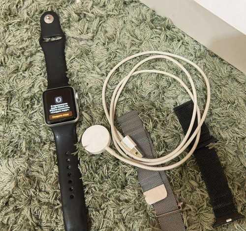 Apple Watch Series 3 38mm белый