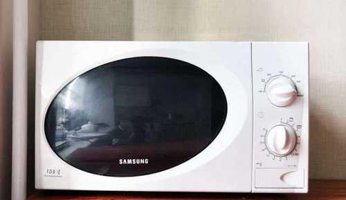Микроволновая печь Samsung M1711NR