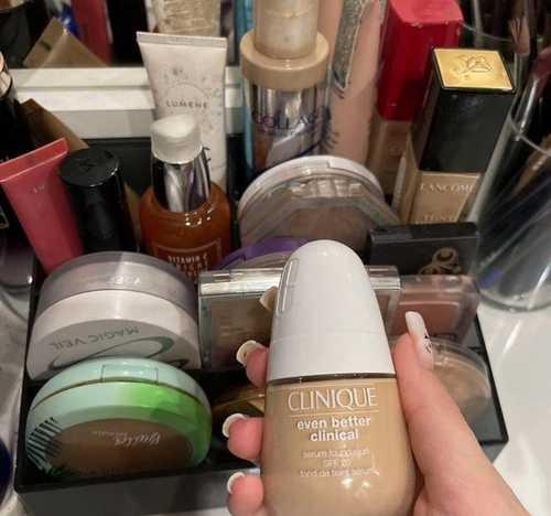 Clinique even better clinical foundation CH 08