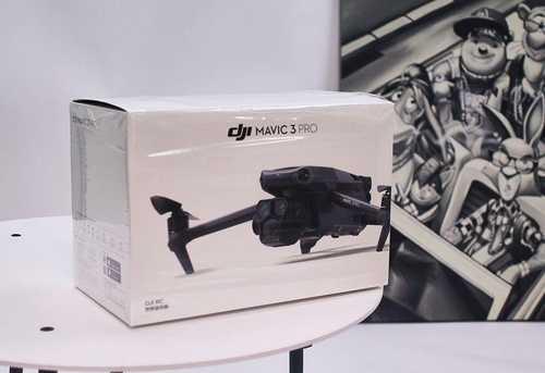 Квадрокоптер DJI Mavic 3 PRO RC дрон