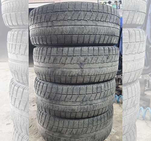 Bridgestone Blizzak VRX 215/55 R16 93S