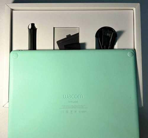 Графический планшет Wacom Intuos M bluetooth