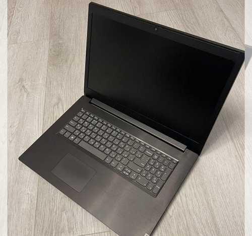 Ноутбук Lenovo i3 (8th) mx110 8gb ssd+hdd 17.3