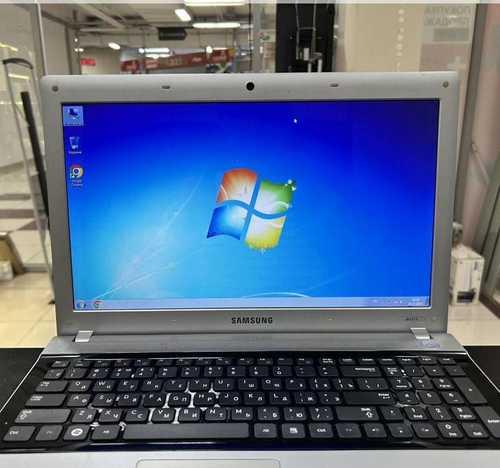 15.6" Samsung AMD E-350 / 6 Гб / 320 HDD