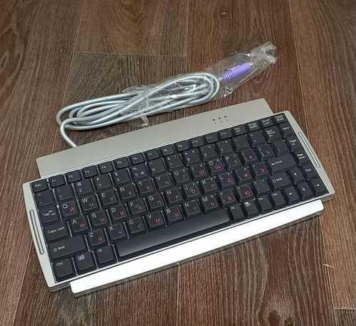 Мини-клавиатура BTC 9118 PS/2